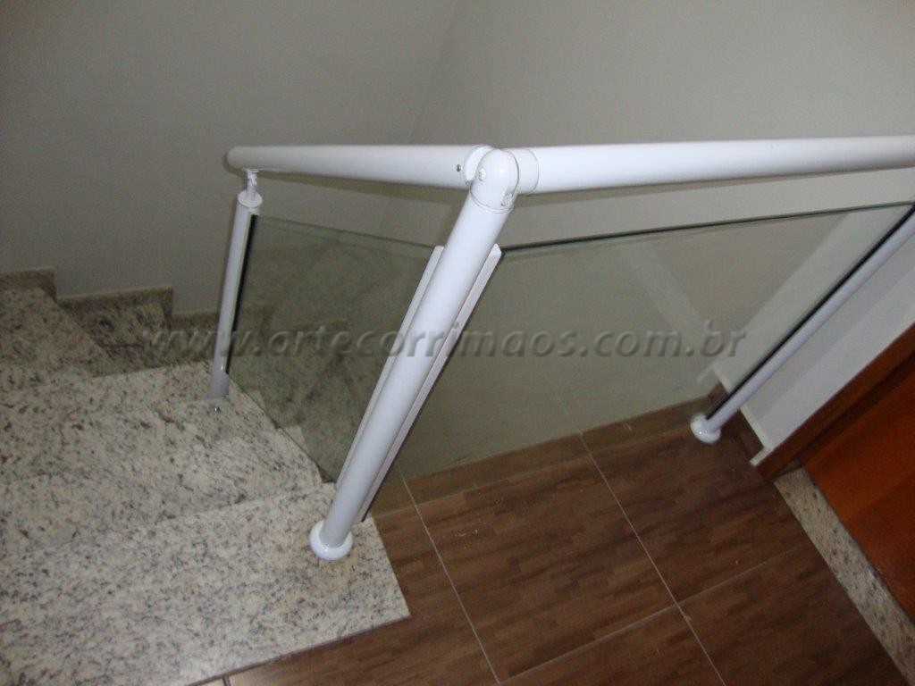 Guarda corpo de aluminio branco escada, sacada e varanda